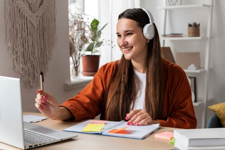 Maximizing Your Online Learning Experience - Inspire Buddy